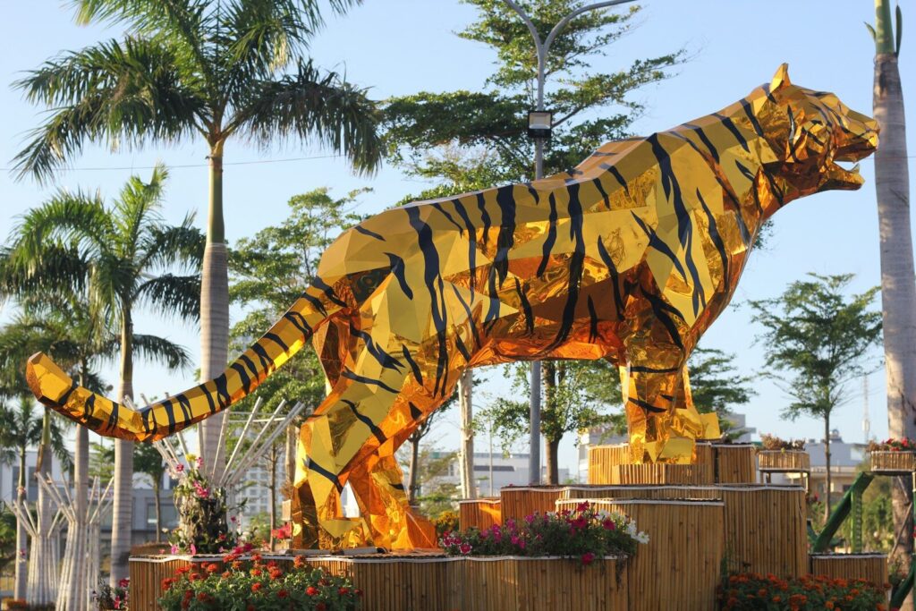 Golden Bridges & Timeless Streets: Vietnam for Families – dreamotravelz